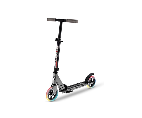 Suotu kinderstep: Veilig buitenspelen voor jonge avonturiers – Suotu.nl